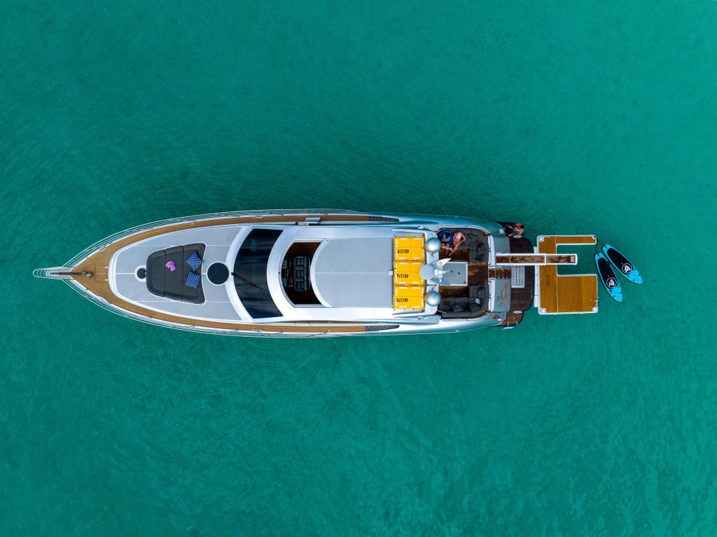 Luxury Boat Charters - Bella Lacqua - 77 Warren Yacht